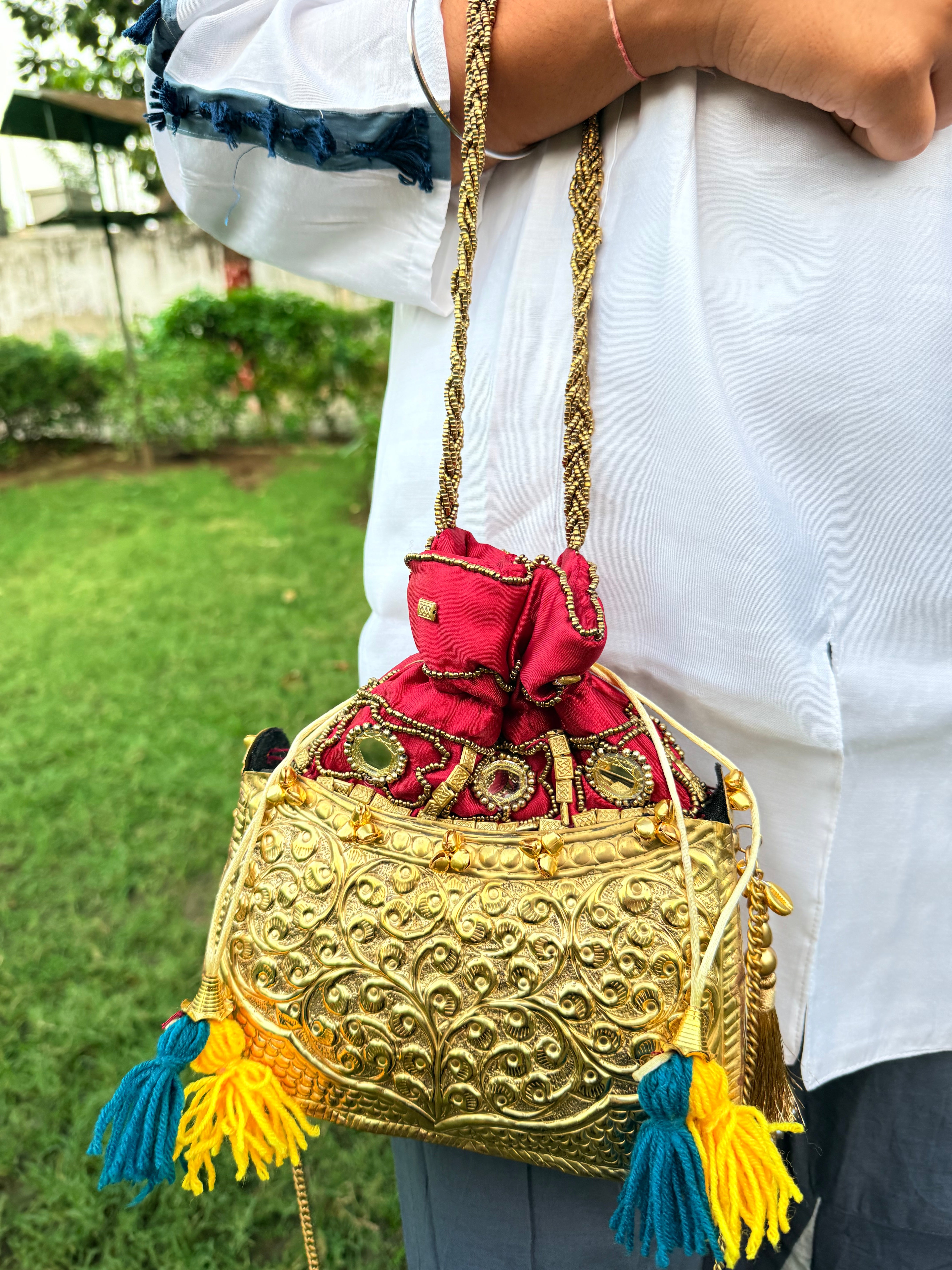 RAINA ️🌙- POTLI BATUA BAG – Ohwomaniyaa.in