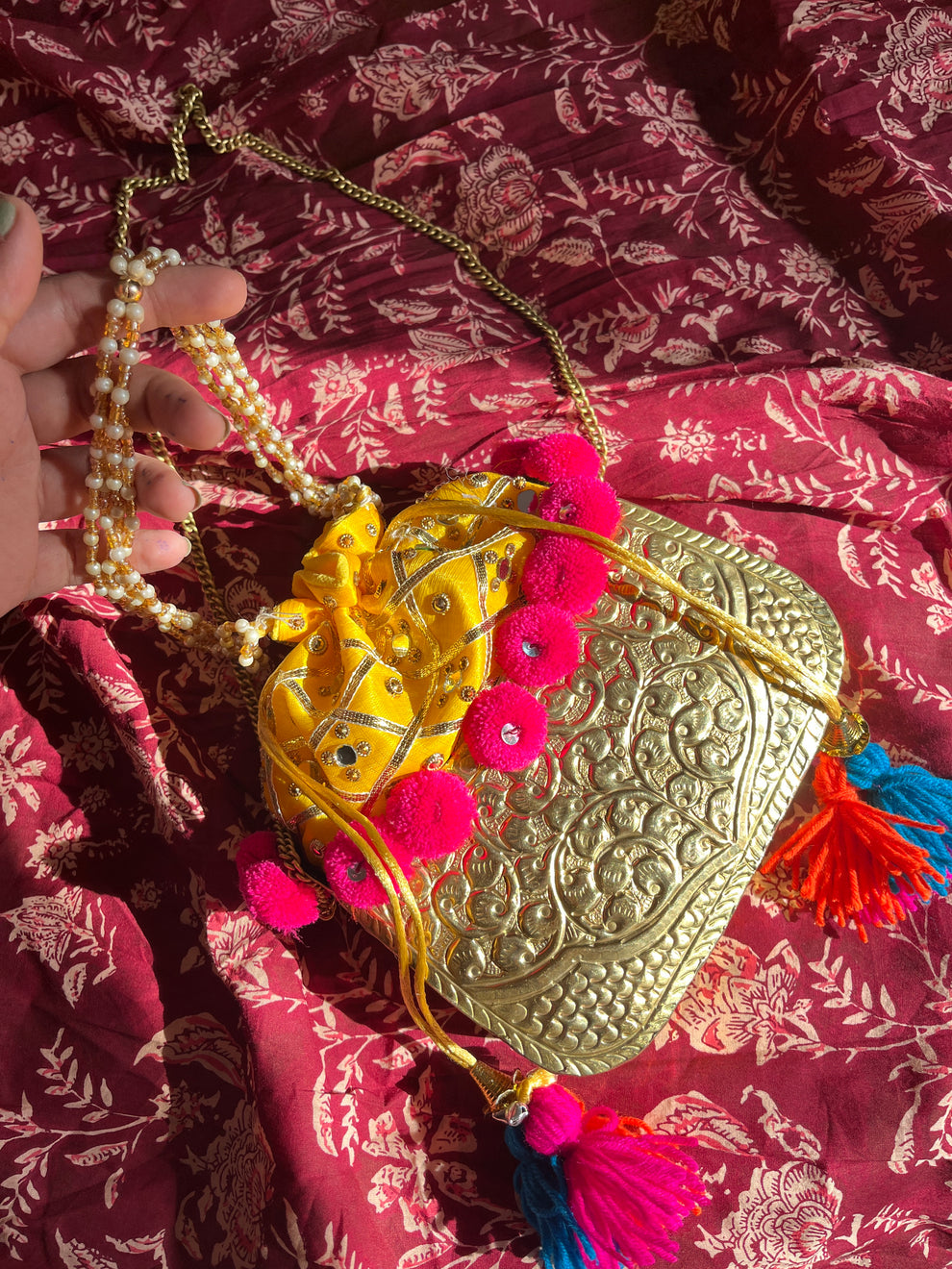 RAANI Fusion Batua – Ohwomaniyaa.in